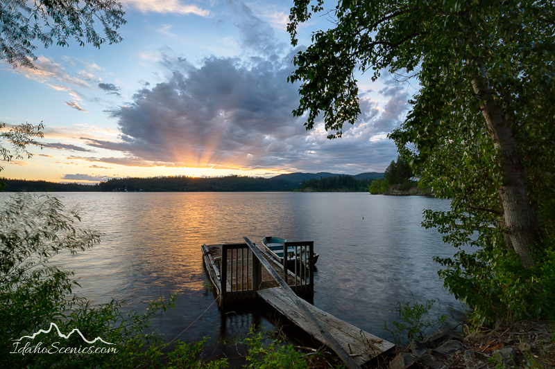 Idaho, North, Hauser. A spring sunset over Hauser Lake. | idahoscenics